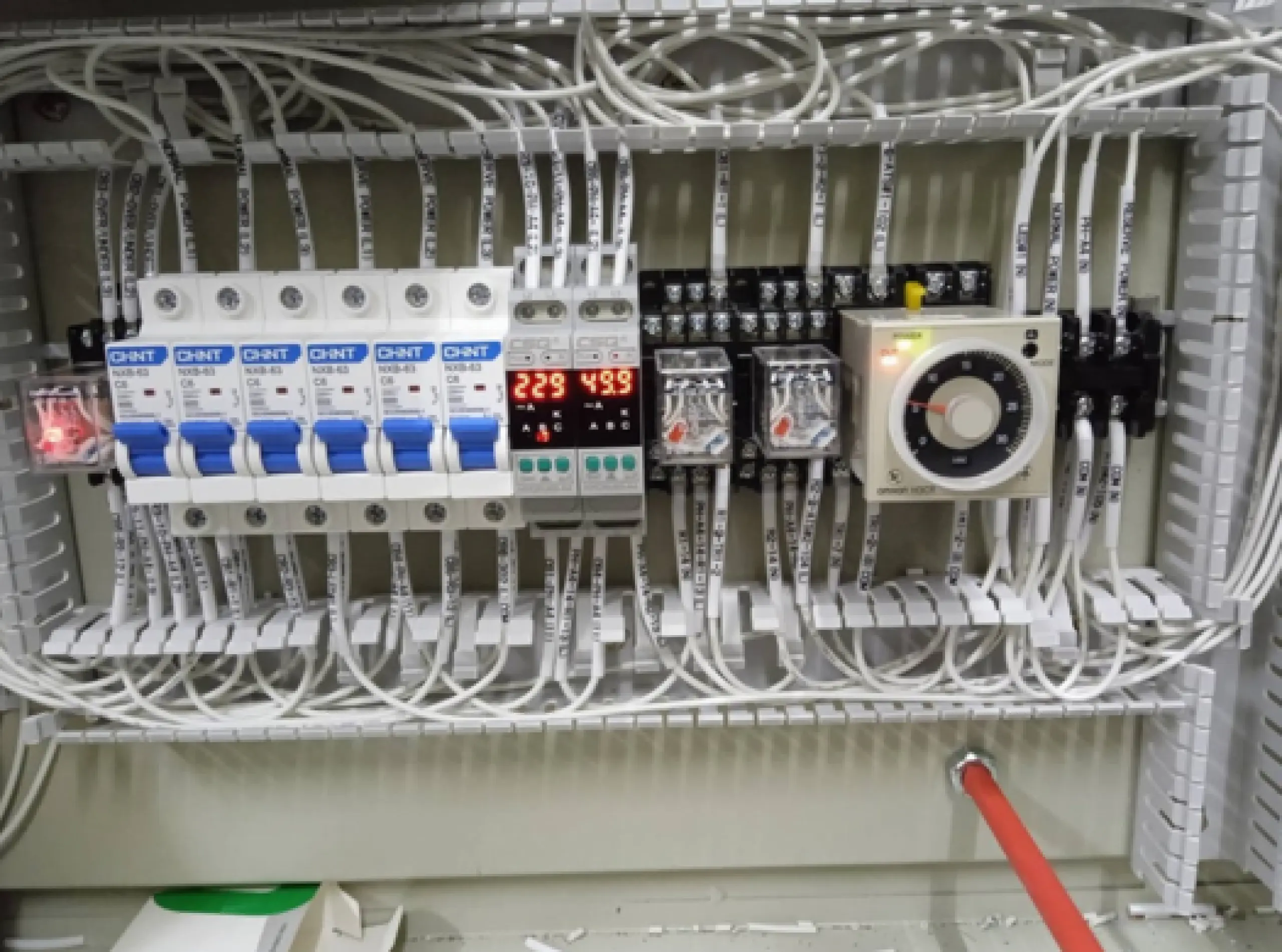 Distribution Boards - Definition, Components, Types & Tips | CSQ Electrical